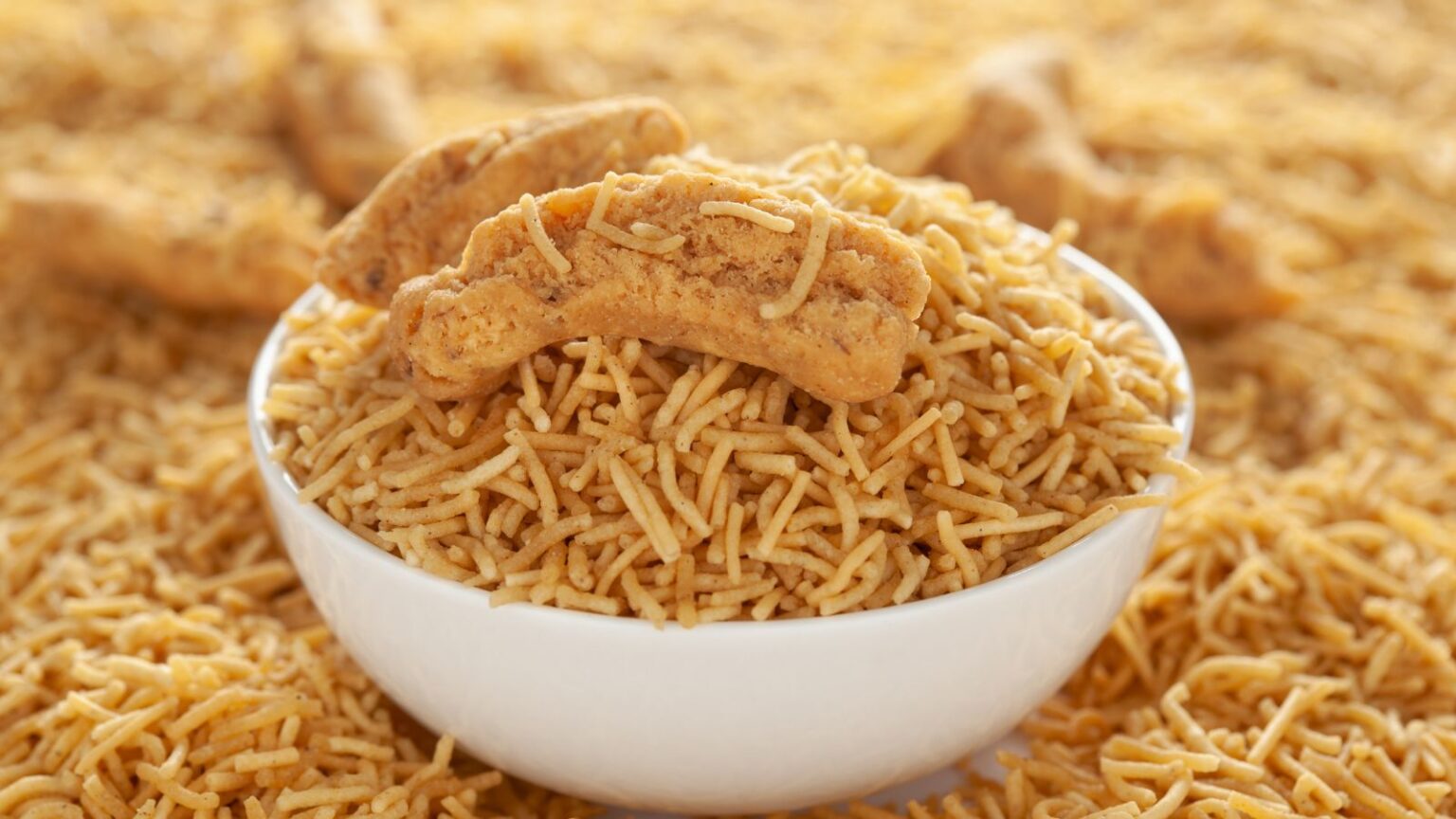 The “secret Ingredient” Behind Bikaner’s Iconic Snack! | Murali Duggineni
